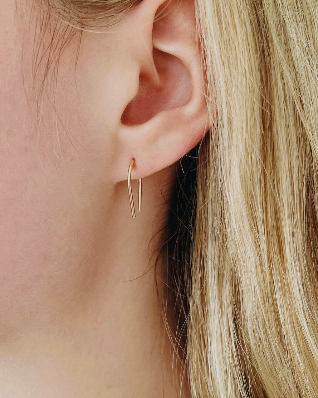 Small Gold Open Arc Hoops – julie garland jewelry