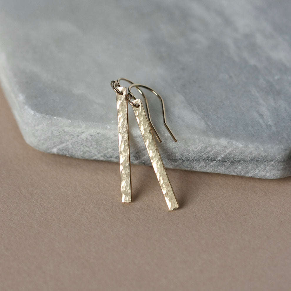 Hammered Gold Bar Earrings – julie garland jewelry