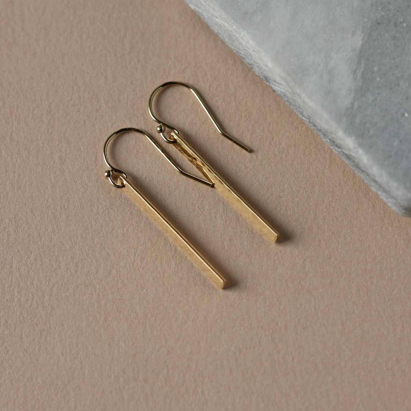 Hammered Gold Bar Earrings – julie garland jewelry